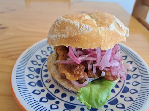 Receta Pan Con Pejerrey | Pan con Pejerrey en La Punta - Callao